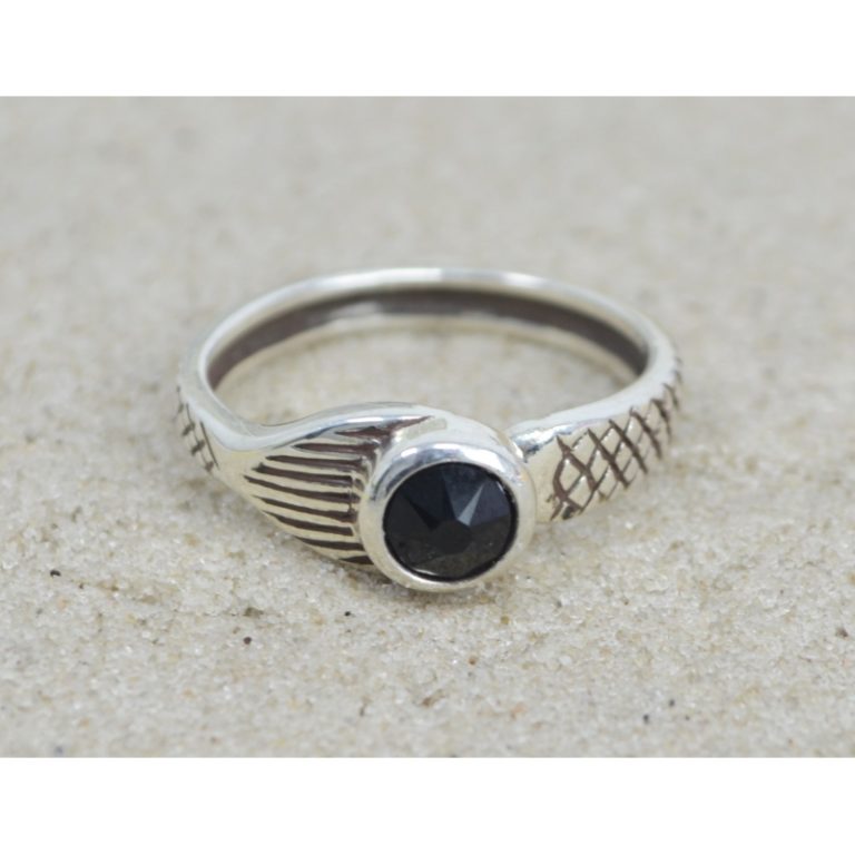 H2O Just Add Water Mako Mermaids Moon Ring 925 Sterling Silver with Jet ...